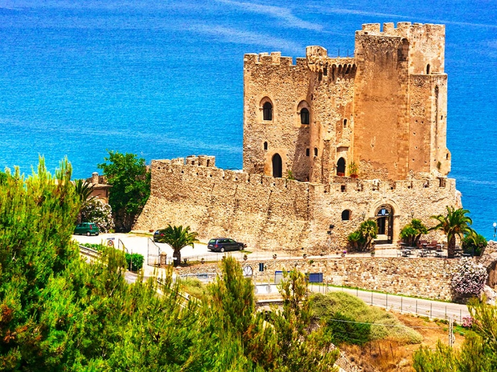 Roseto Capo Spulico, village in Calabria, Italy - Italia.it