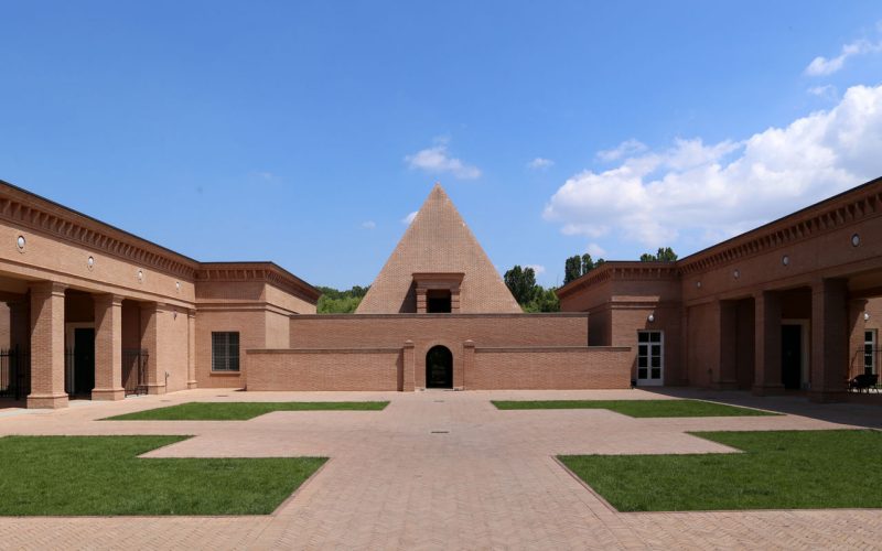 The Masone Labyrinth by Franco Maria Ricci - Italia.it