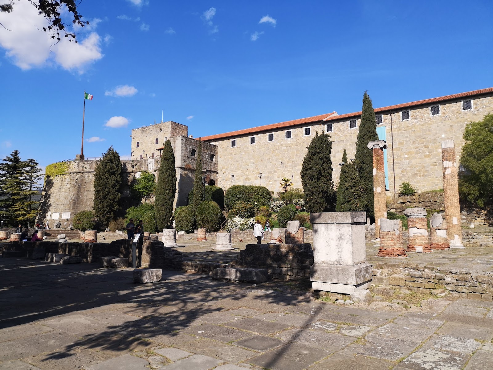 Castello di San Giusto - Italia.it
