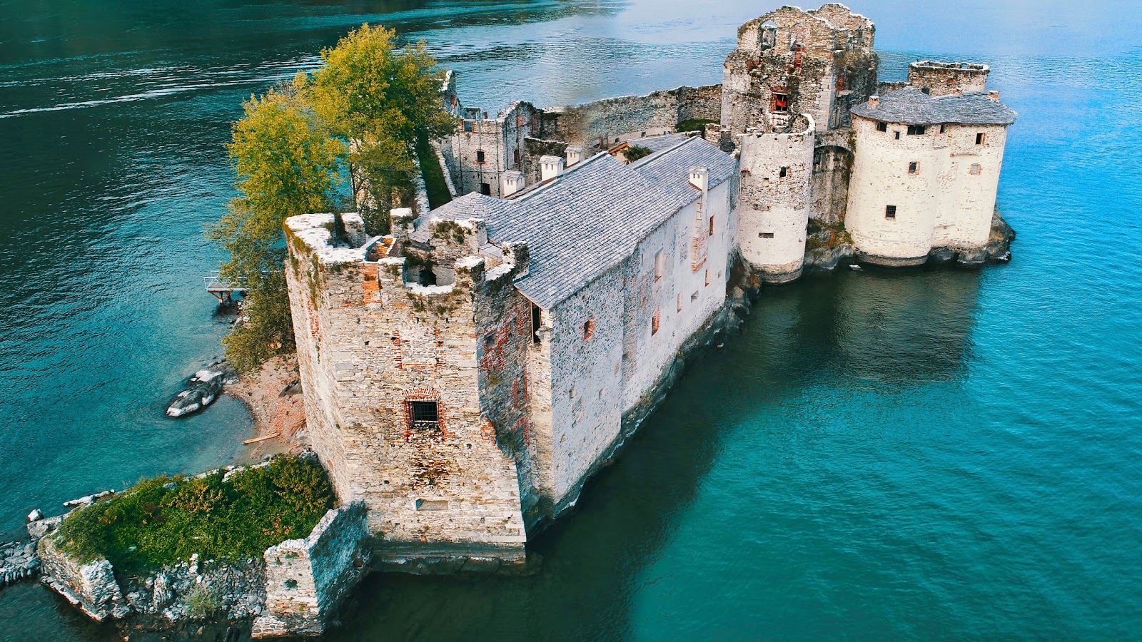 Castelli di Cannero - Italia.it