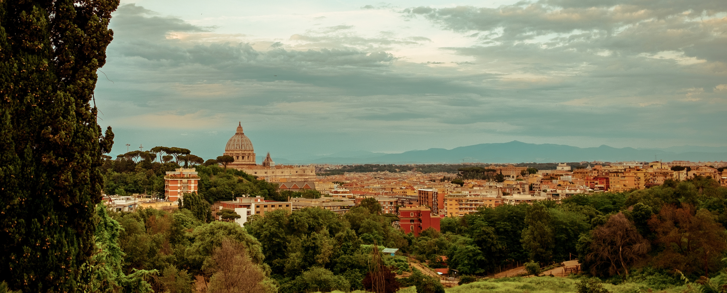 Via Piccolomini - Italia.it