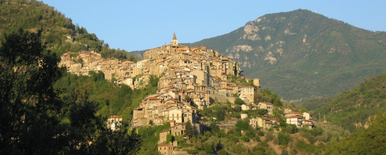 Apricale, village in Liguria: things to do - Italia.it