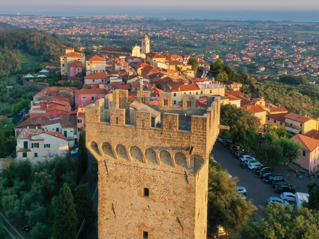 Castelnuovo Magra, village in Liguria, Italy - Italia.it