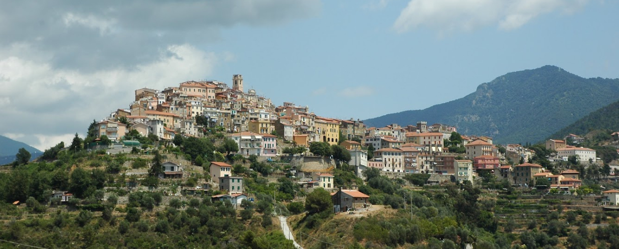 What to see in Perinaldo, a village in Liguria - Italia.it