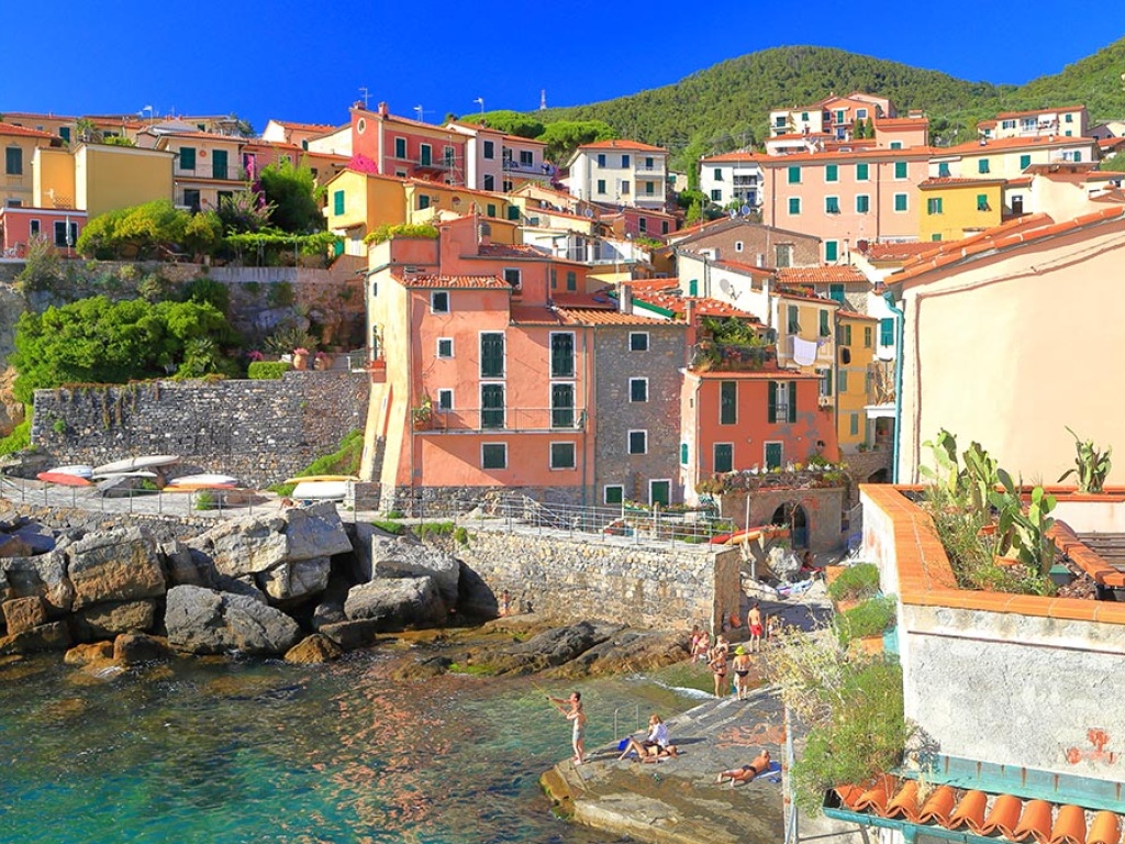 Tellaro, village in Liguria: things to do - Italia.it