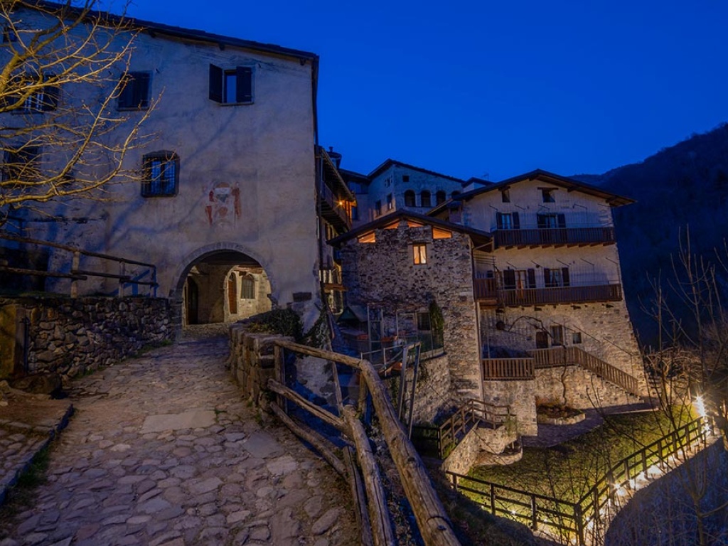 Cornello del Tasso, village in Lombardy, Italy - Italia.it