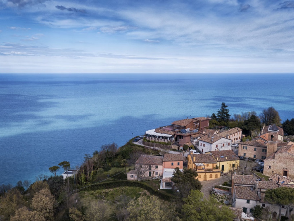 Casteldimezzo, village in Marche: things to do - Italia.it