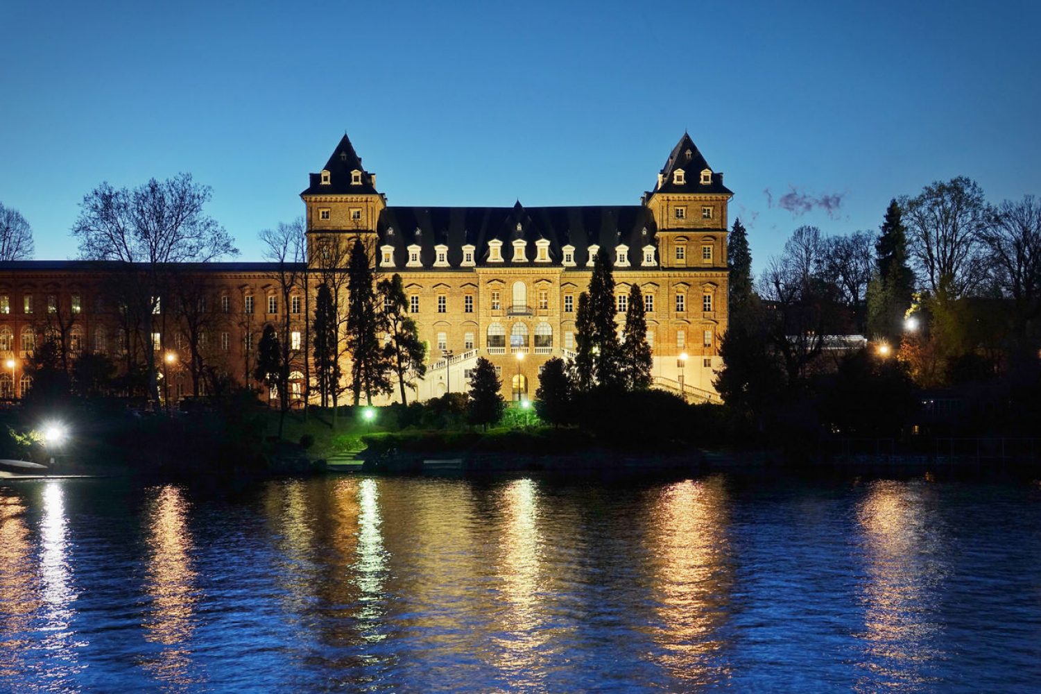 Castello del Valentino in Turin: what to visit - Italia.it