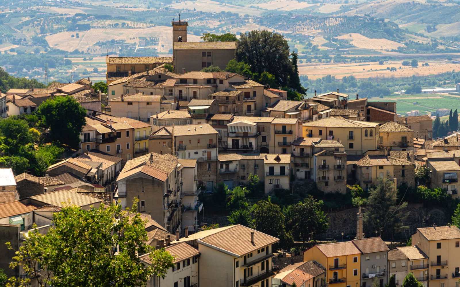 The Wine and Flavors Route: itinerary in the land of the Bruzi - Italia.it