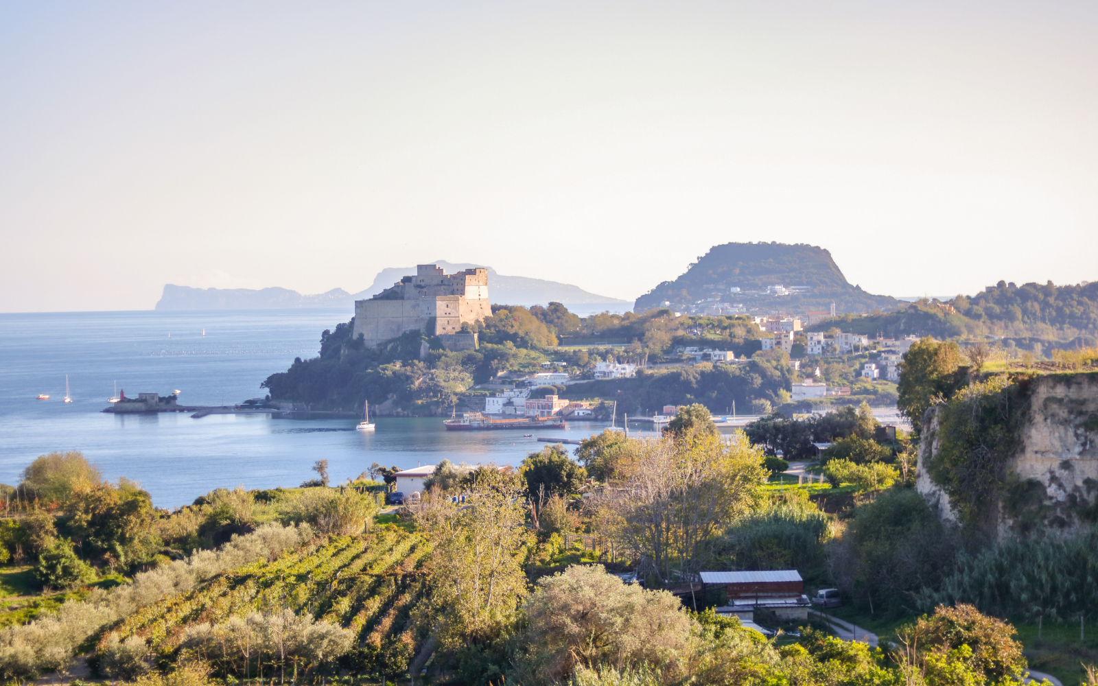 Campania: History, landscapes and wines - Italia.it