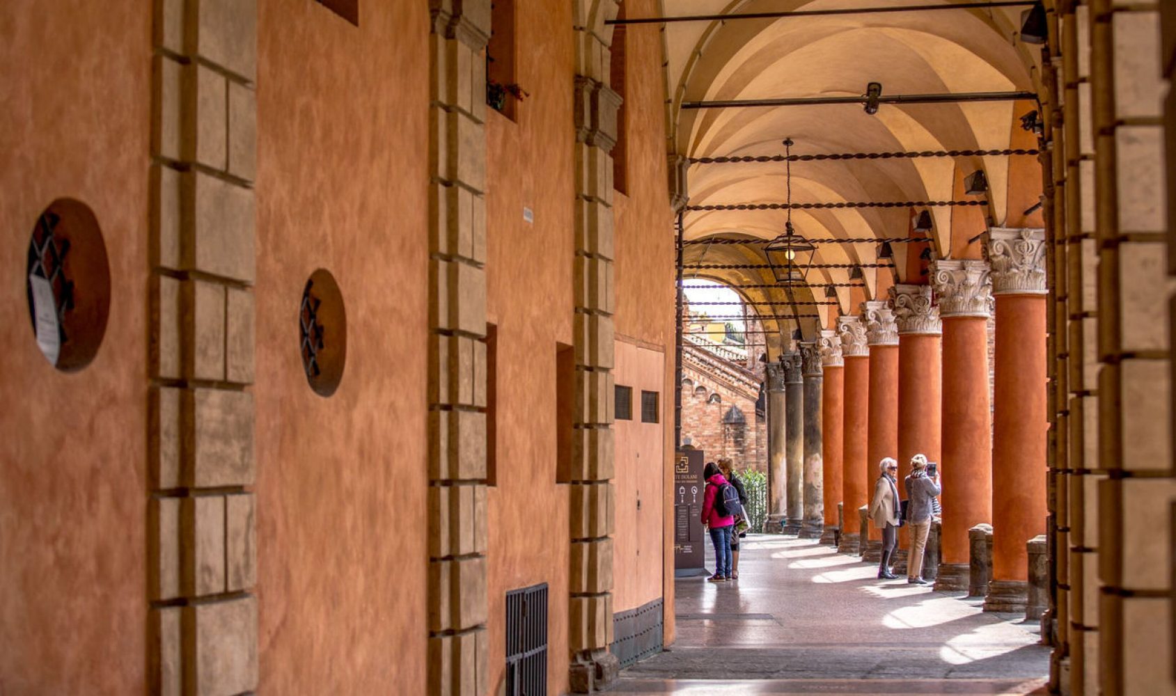 Bologna porticoes: discover the Unesco Heritage - Italia.it