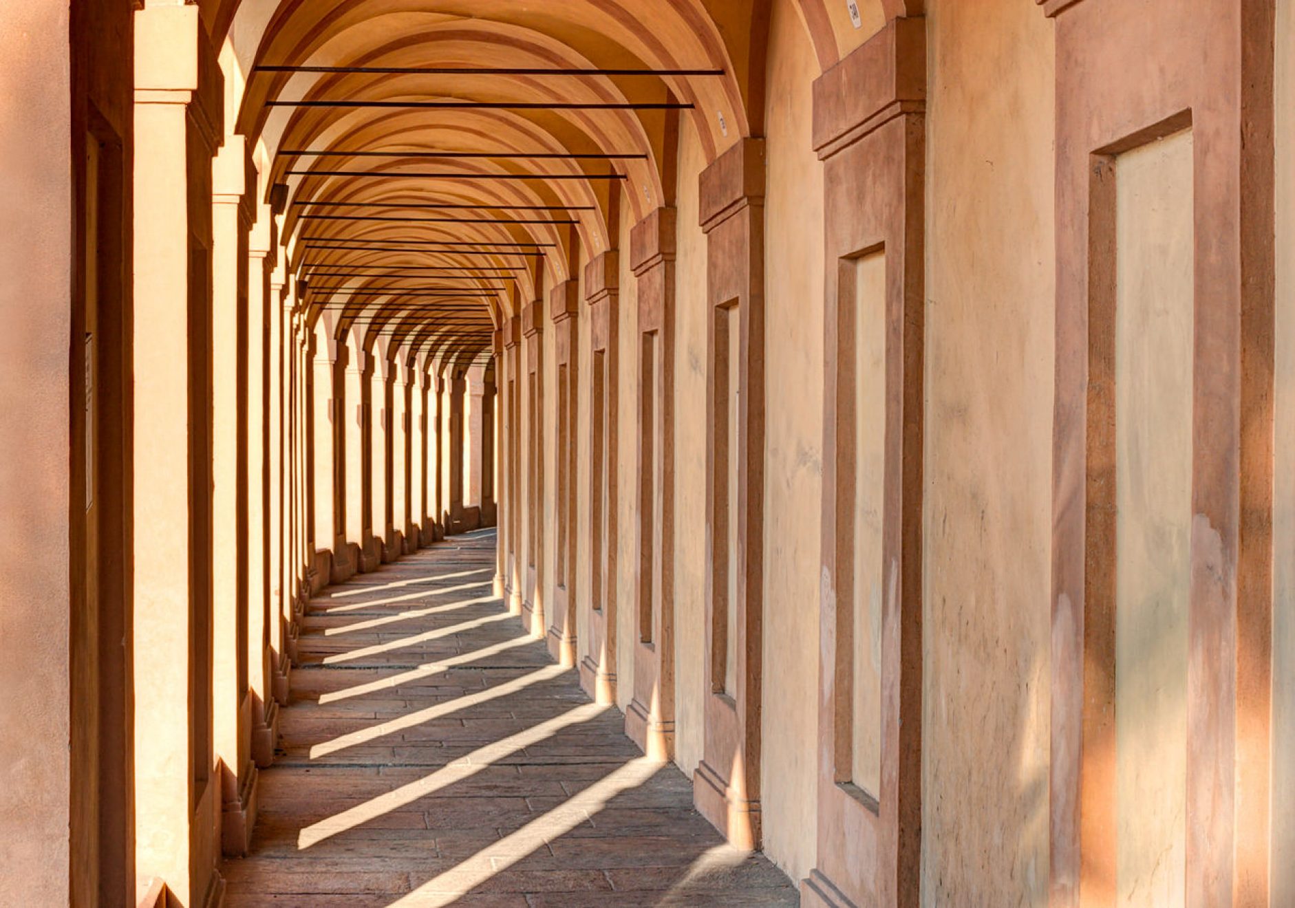 Bologna porticoes: discover the Unesco Heritage - Italia.it