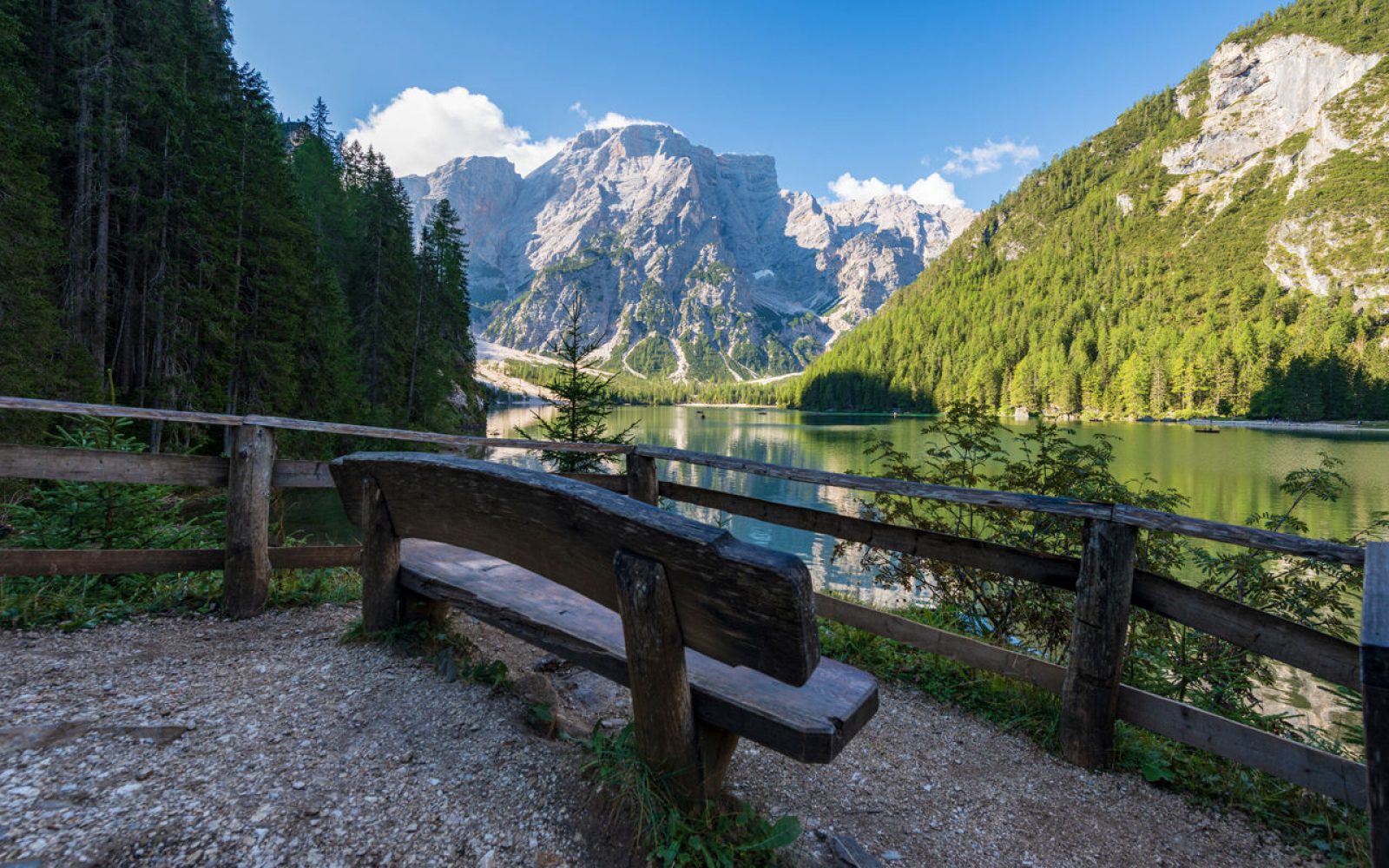 Big benches in Italy: photo contest - Italia.it