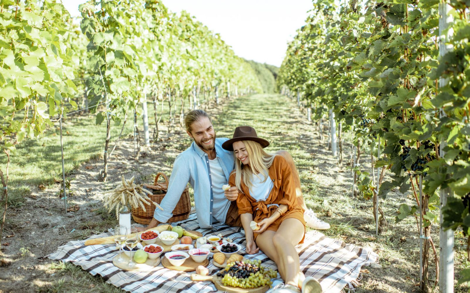The most beautiful picnics in the vineyard in Italy - Italia.it