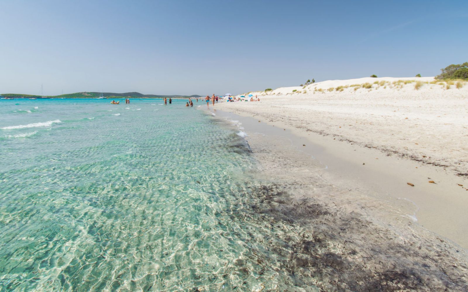 The most beautiful white sand beaches in Italy - Italia.it