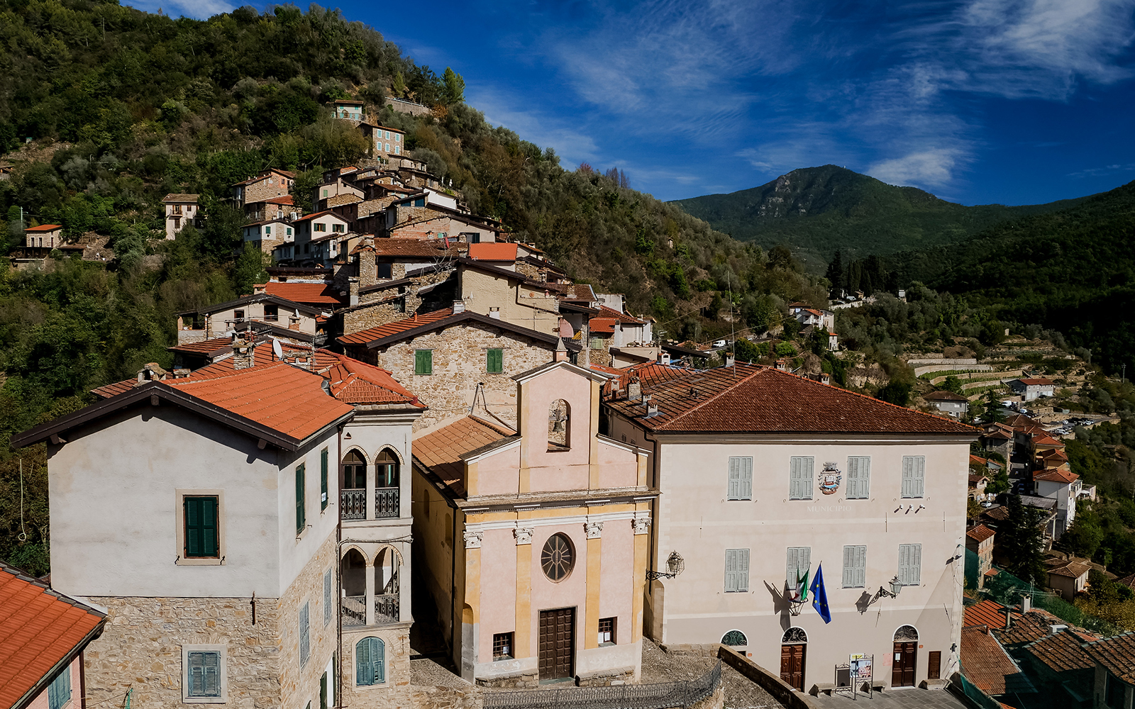 Explore Dolceacqua, Apricale, Perinaldo in Liguria - Italia.it