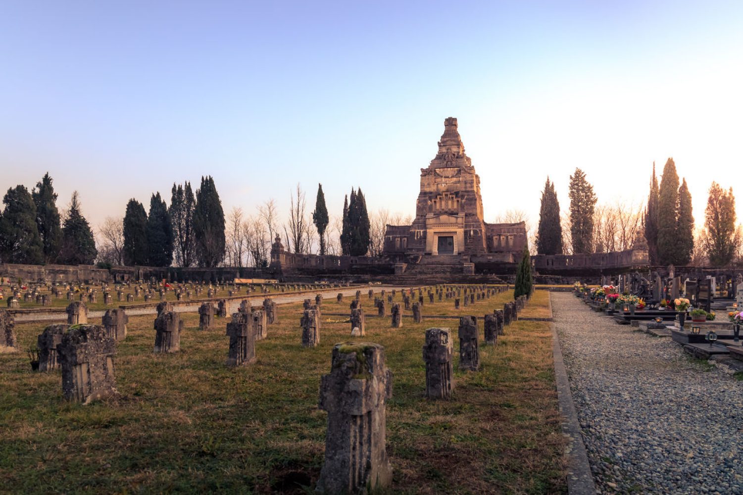 Crespi d'Adda, the workers' village - Italia.it