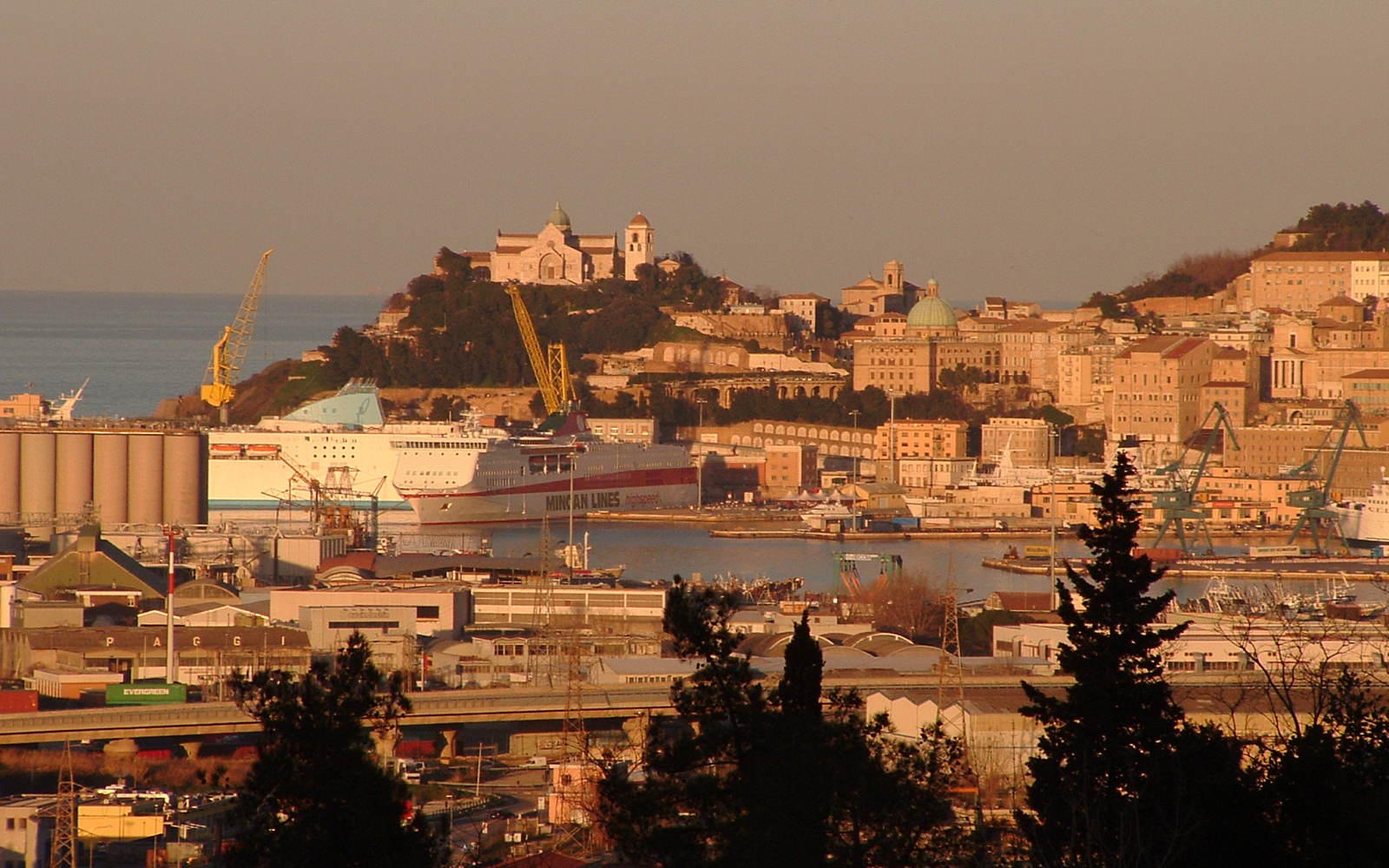 Itinerary for Ancona by electric scooter - Italia.it