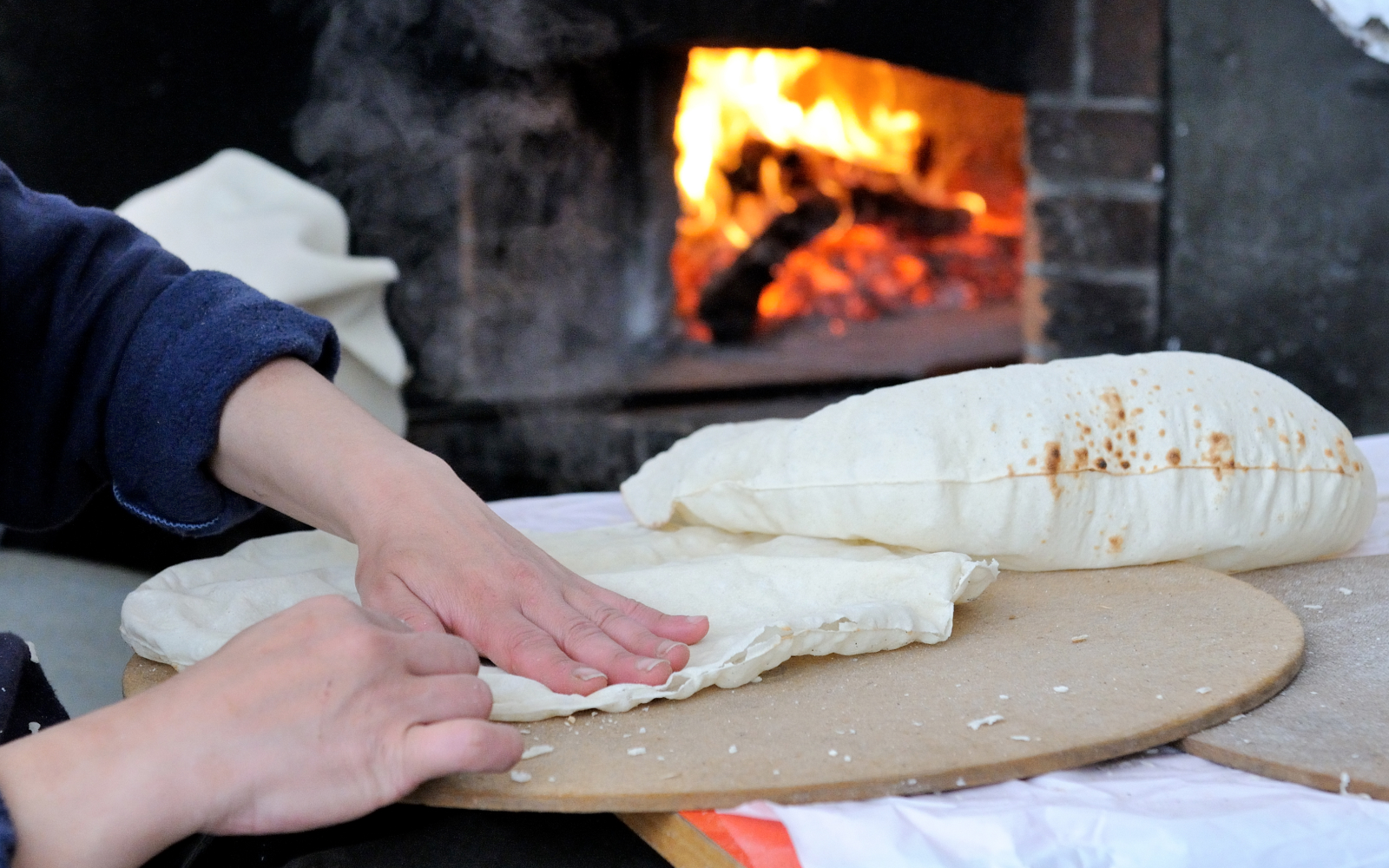 History of the typical Sardinian carasau bread - Italia.it