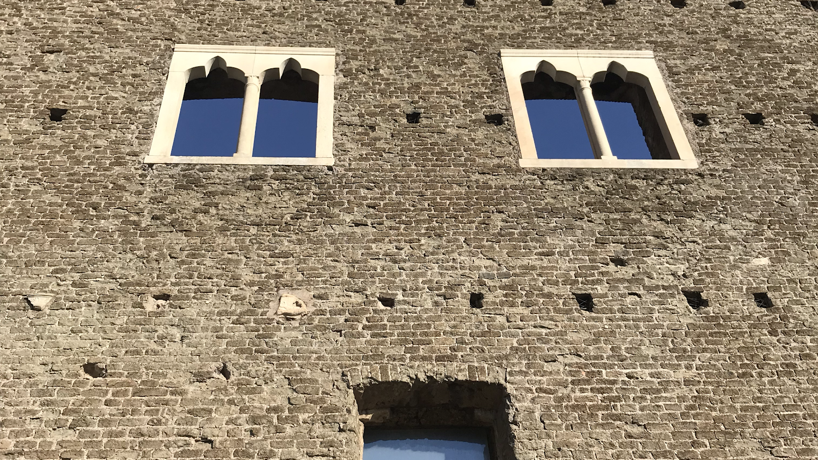 Mausoleum of Cecilia Metella, Roma - Italia.it