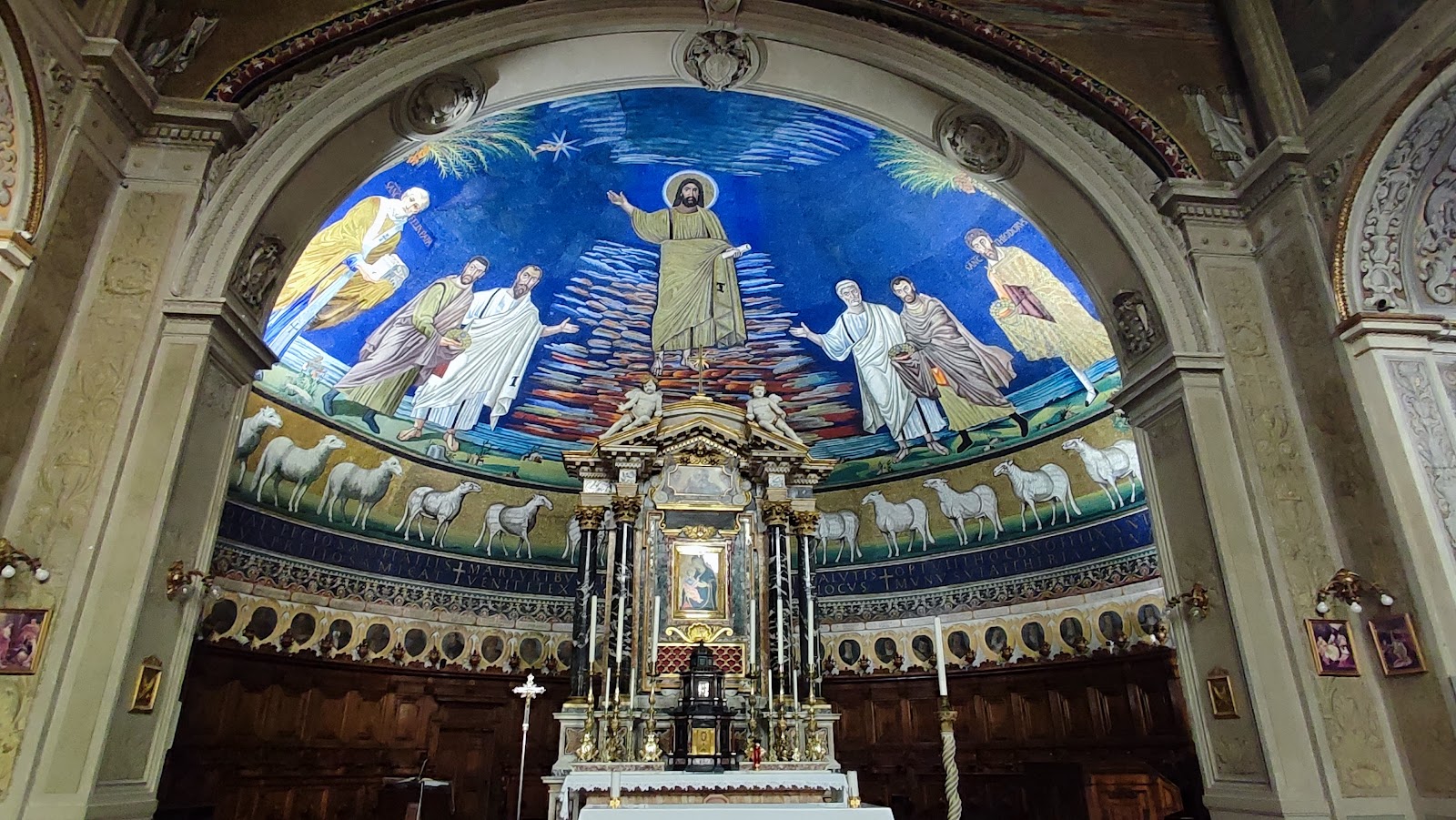 Basílica de los Santos Cosme y Damián, Roma - Italia.it