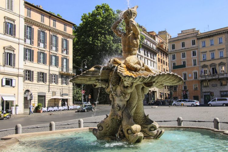 Plaza Barberini: qué ver y hacer en Roma - Italia.it