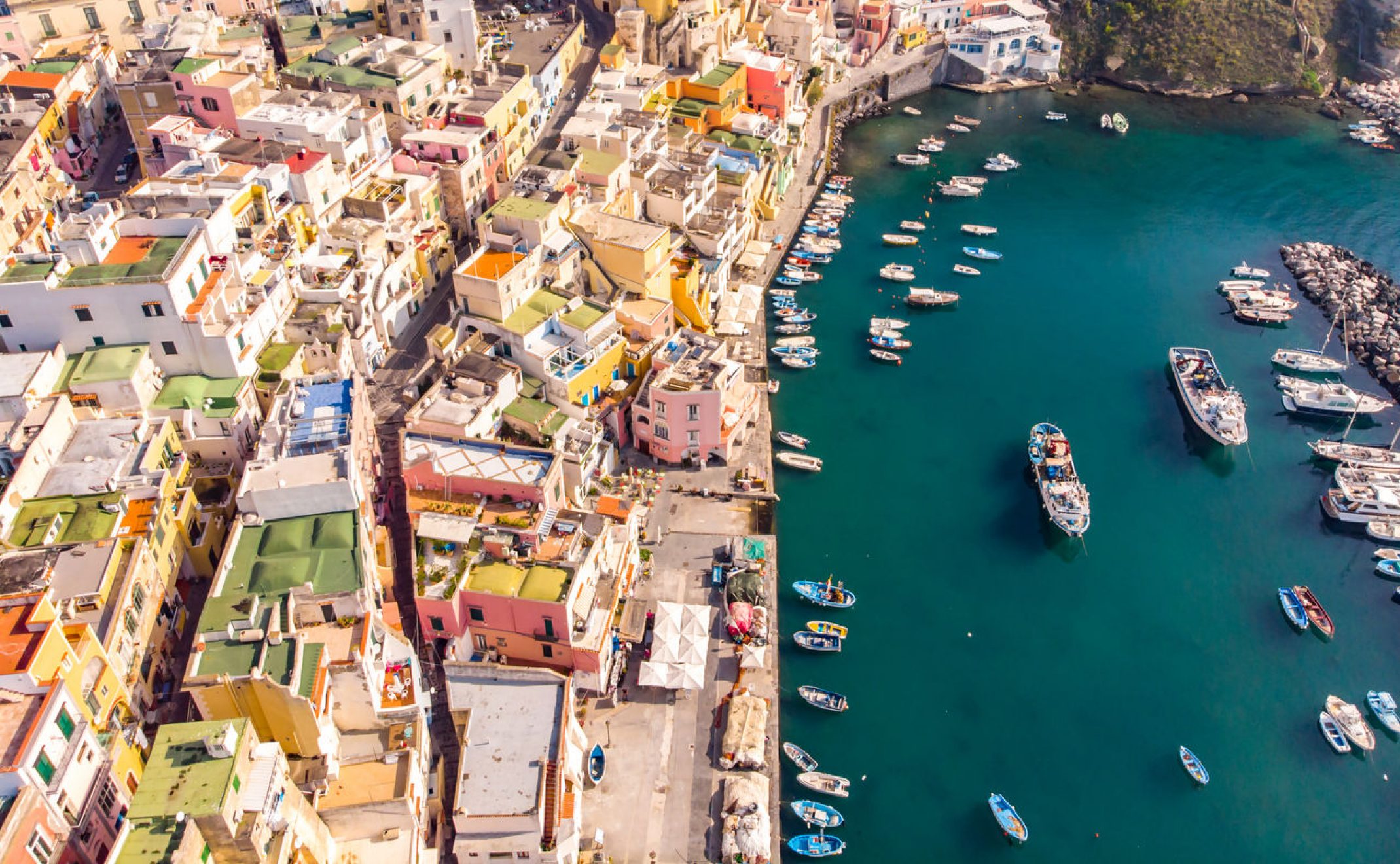 Procida: playas, cultura y excursiones - Italia.it