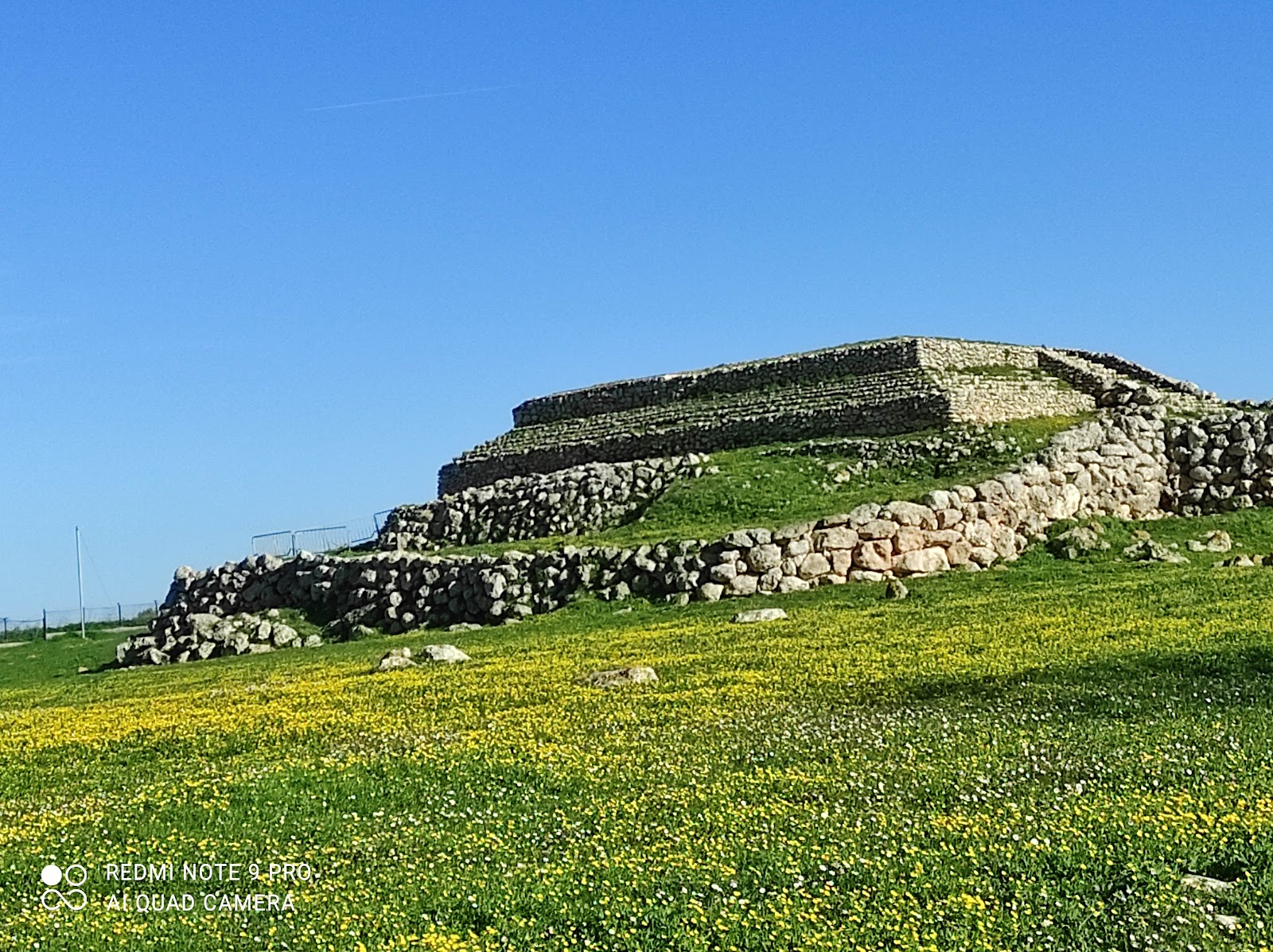 Altare prenuragico di Monte d'Accoddi, Sassari - Italia.it