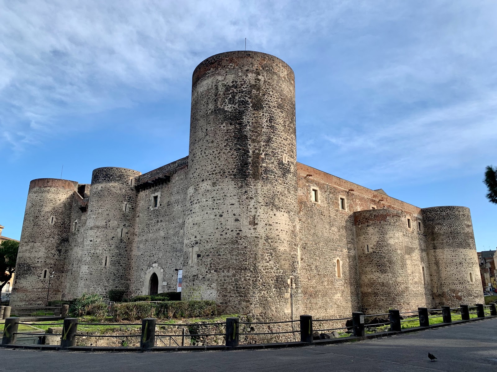Castello Ursino di Catania: arte e storia siciliana - Italia.it