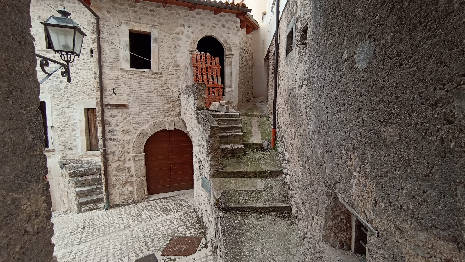 Bugnara, borgo in Abruzzo: cosa vedere - Italia.it