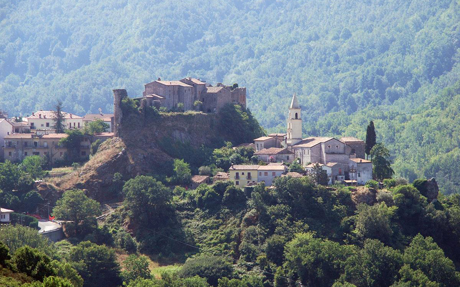 Castello di Episcopia - Italia.it