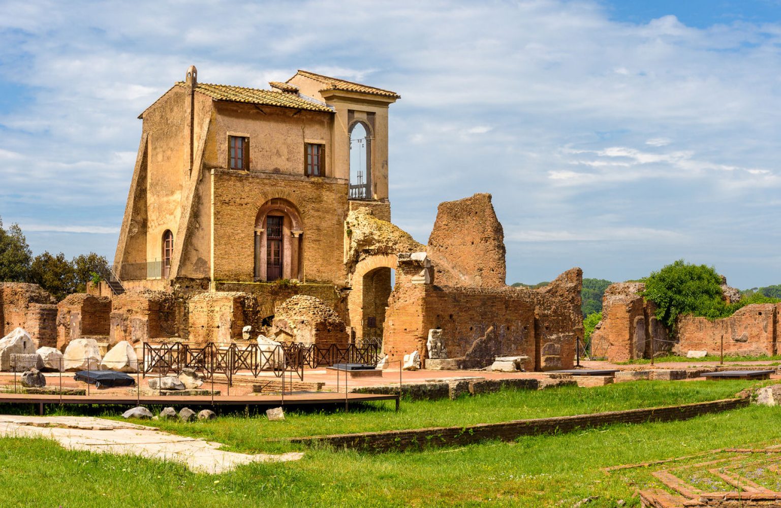 Visita il Palatino: uno dei 7 colli di Roma - Italia.it