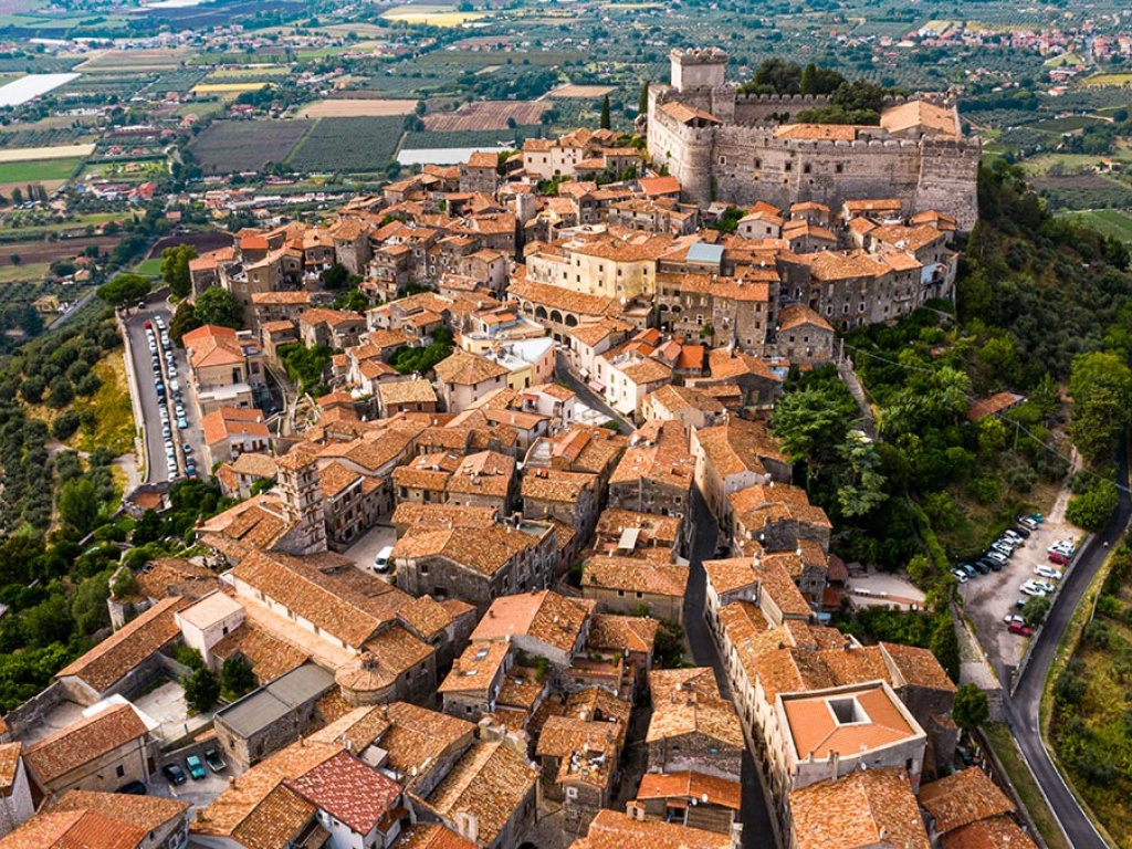 Sermoneta, borgo nel Lazio: cosa vedere - Italia.it