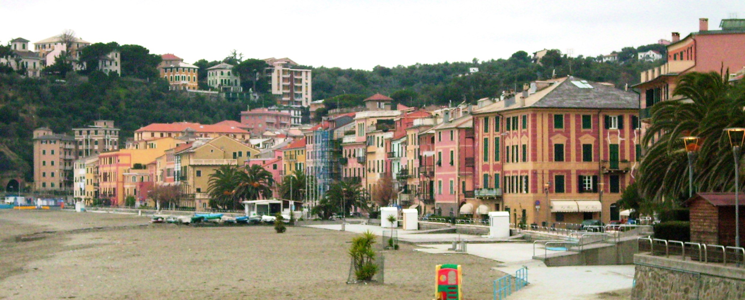 Celle Ligure, borgo in Liguria: cosa vedere - Italia.it