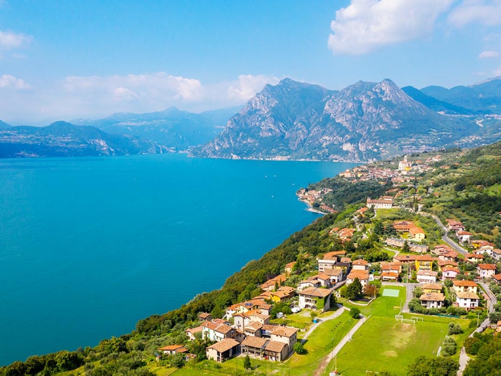 Monte Isola, borgo in Lombardia: cosa vedere - Italia.it