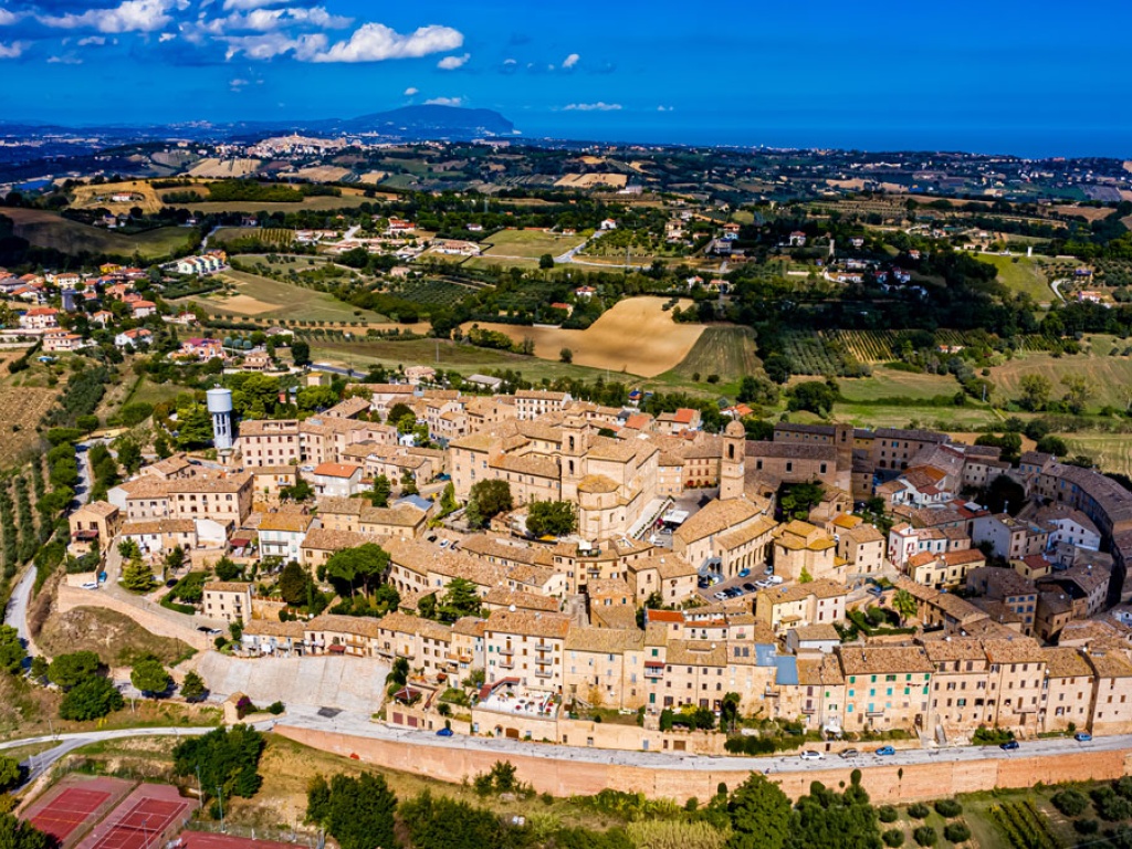 Montecosaro, borgo nelle Marche: cosa vedere - Italia.it
