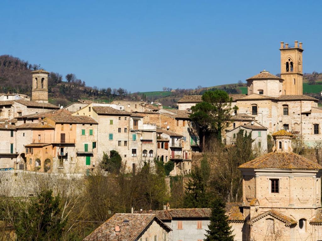 Pergola, borgo nelle Marche: cosa vedere - Italia.it