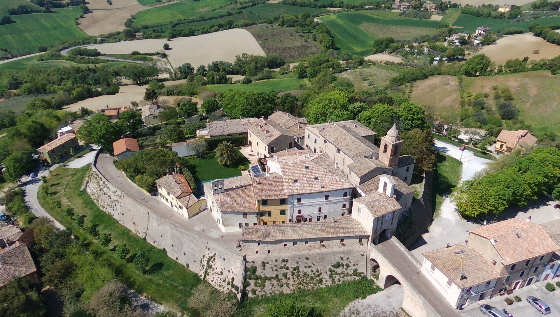 Candelara - Italia.it