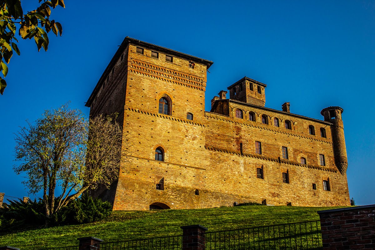 Grinzane Cavour, borgo in Piemonte: cosa vedere - Italia.it
