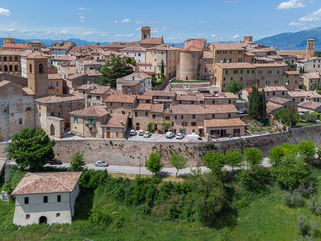 Montefalco, borgo in Umbria: cosa vedere - Italia.it