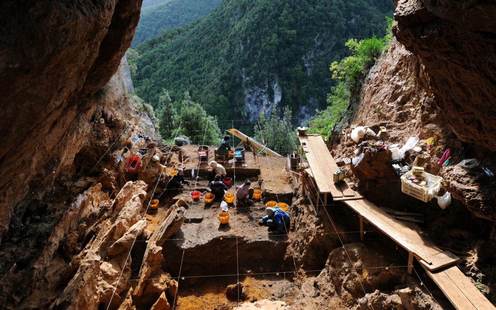 Pollino National Park Caves by car - Italia.it