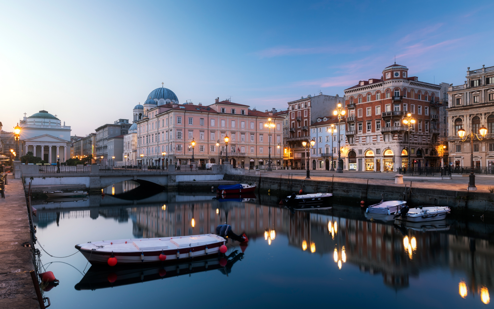 Trieste: imperial itinerary among history and art - Italia.it