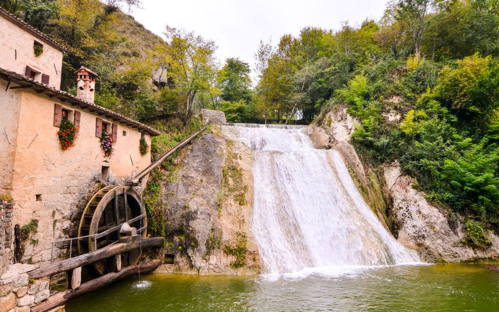 Tour dei 6 mulini più belli d'Italia: cosa fare e vedere - Italia.it
