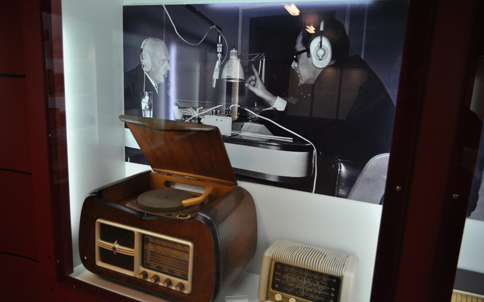 World Radio Day: 13 February - Italia.it