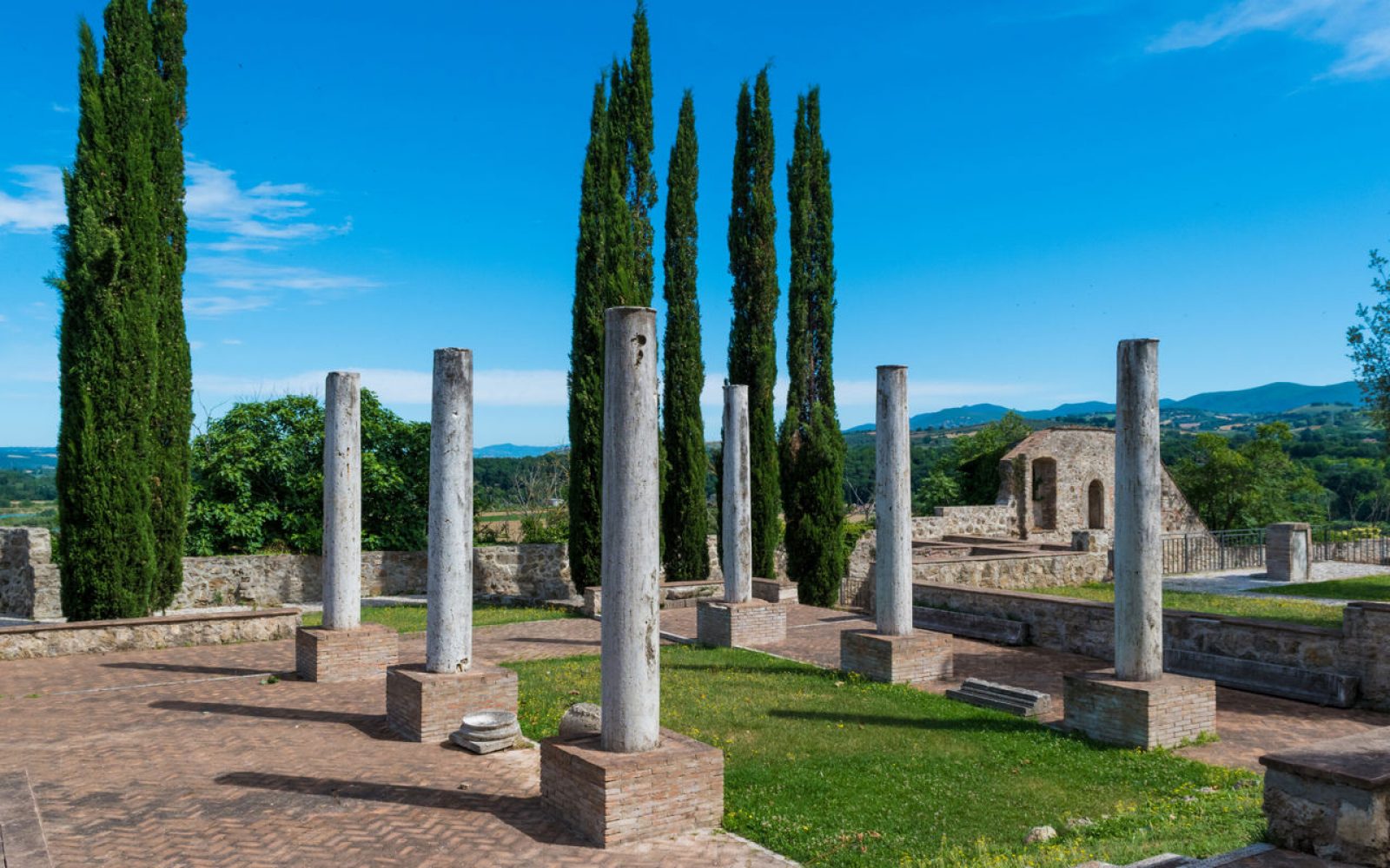 Todi - Roma, itinerario lungo il Tevere - Italia.it