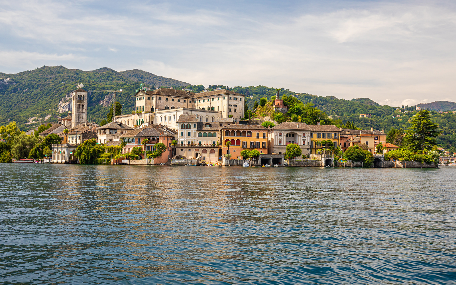 Visitare il Cusio: 5 tappe tra Lago d’Orta e Valle Strona - Italia.it