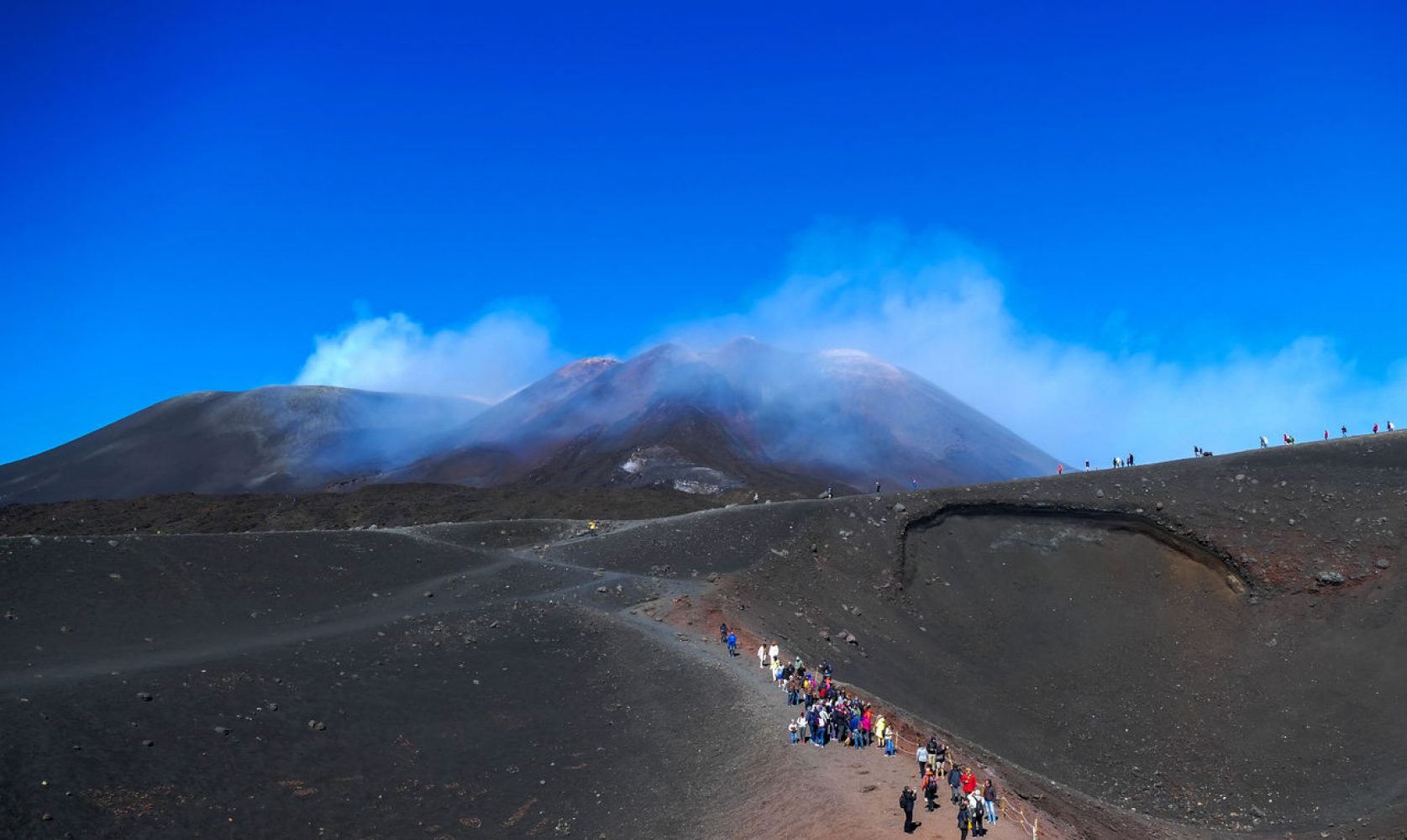 Monte Etna: il parco e la Valle del Bove - Italia.it