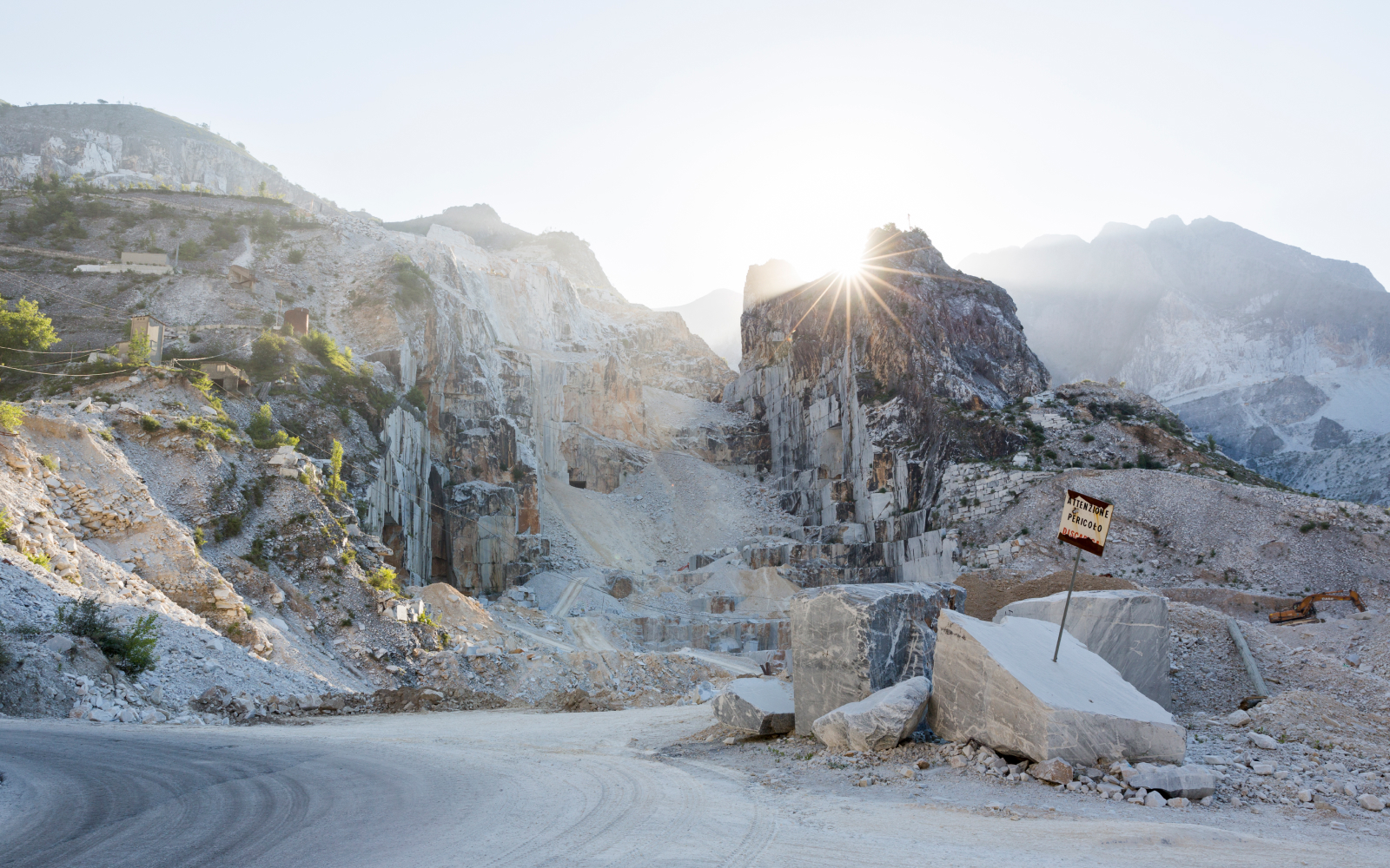 Itinerary for the Apuan Alps: art and gastronomy - Italia.it