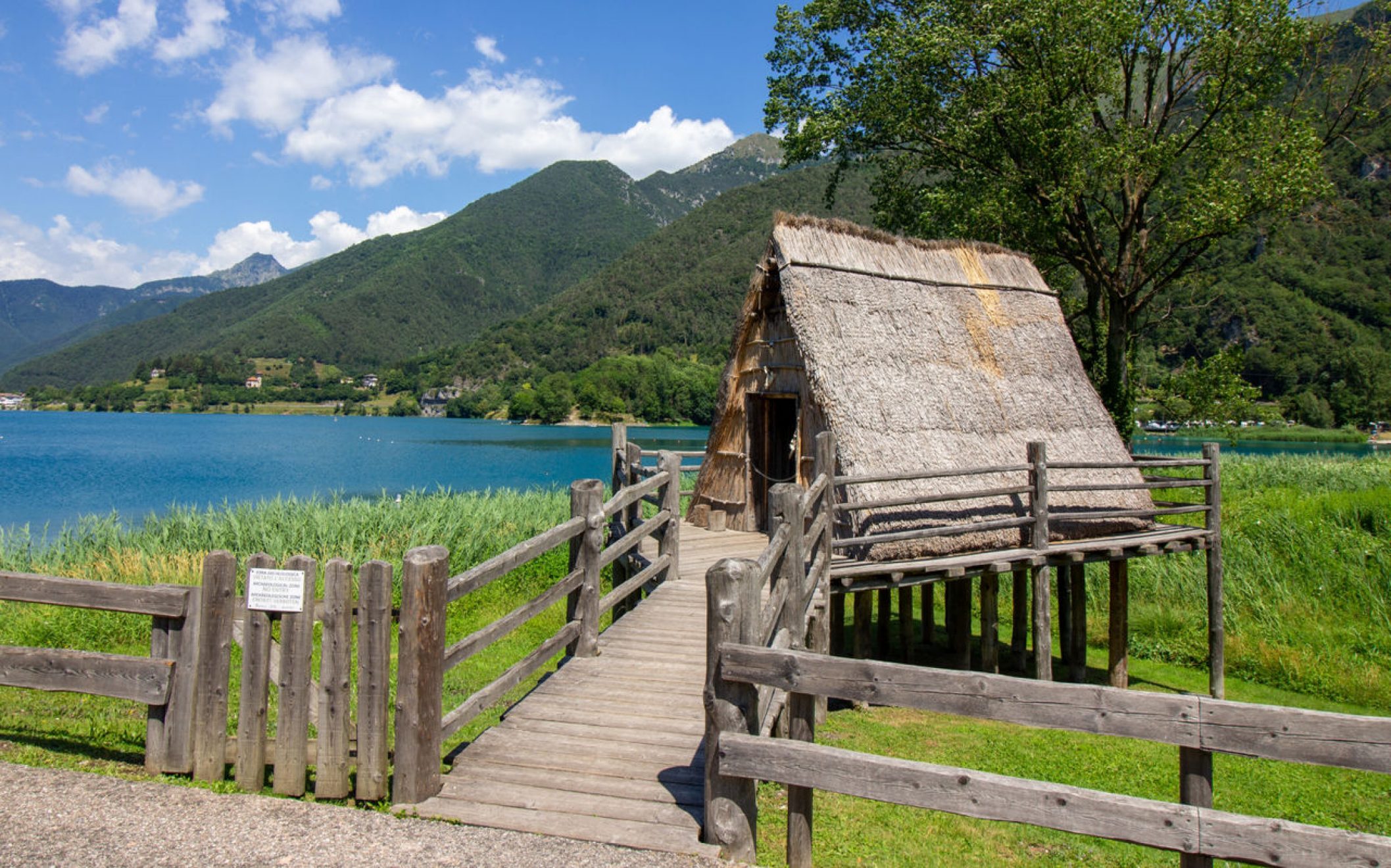 Due giorni sul Lago di Ledro: cosa fare in famiglia - Italia.it