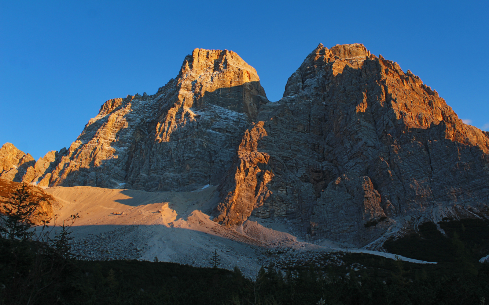 Sentiero CAI: Lorenzago di Cadore-Casera Doana - Italia.it